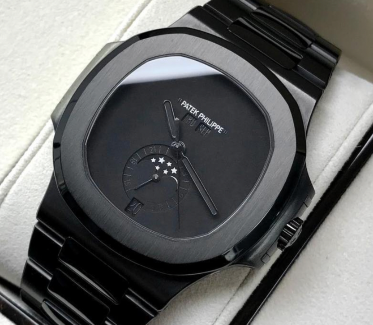 Patek Philippe Nautilus Replica – Buy Cheap Replica Watches UK